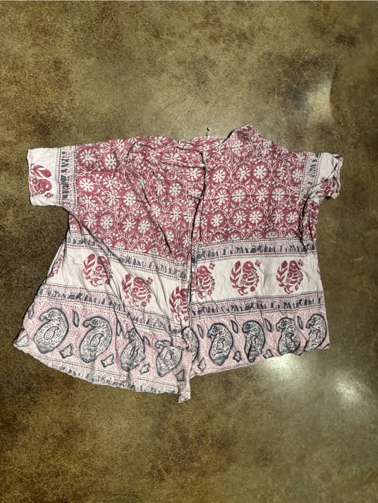 Magnolia Pearl | Sweaters | Magnolia Pearl Red And Cream Paisley Floral ...